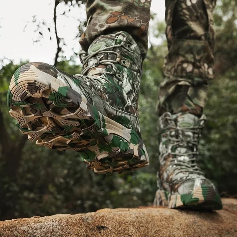Green Camouflage Lightweight Boots