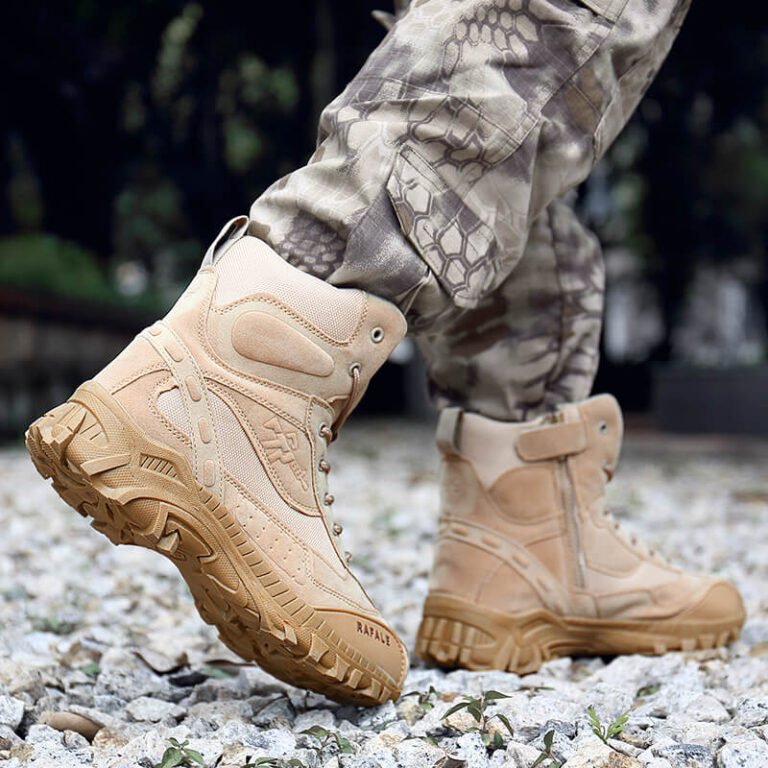 How Should Combat Boots Fit?