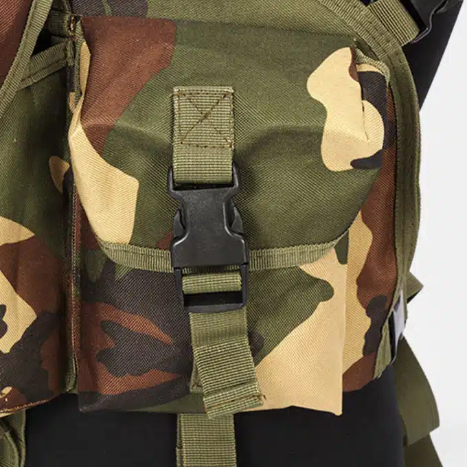 8 Mag Woodland Ak Chest Rig