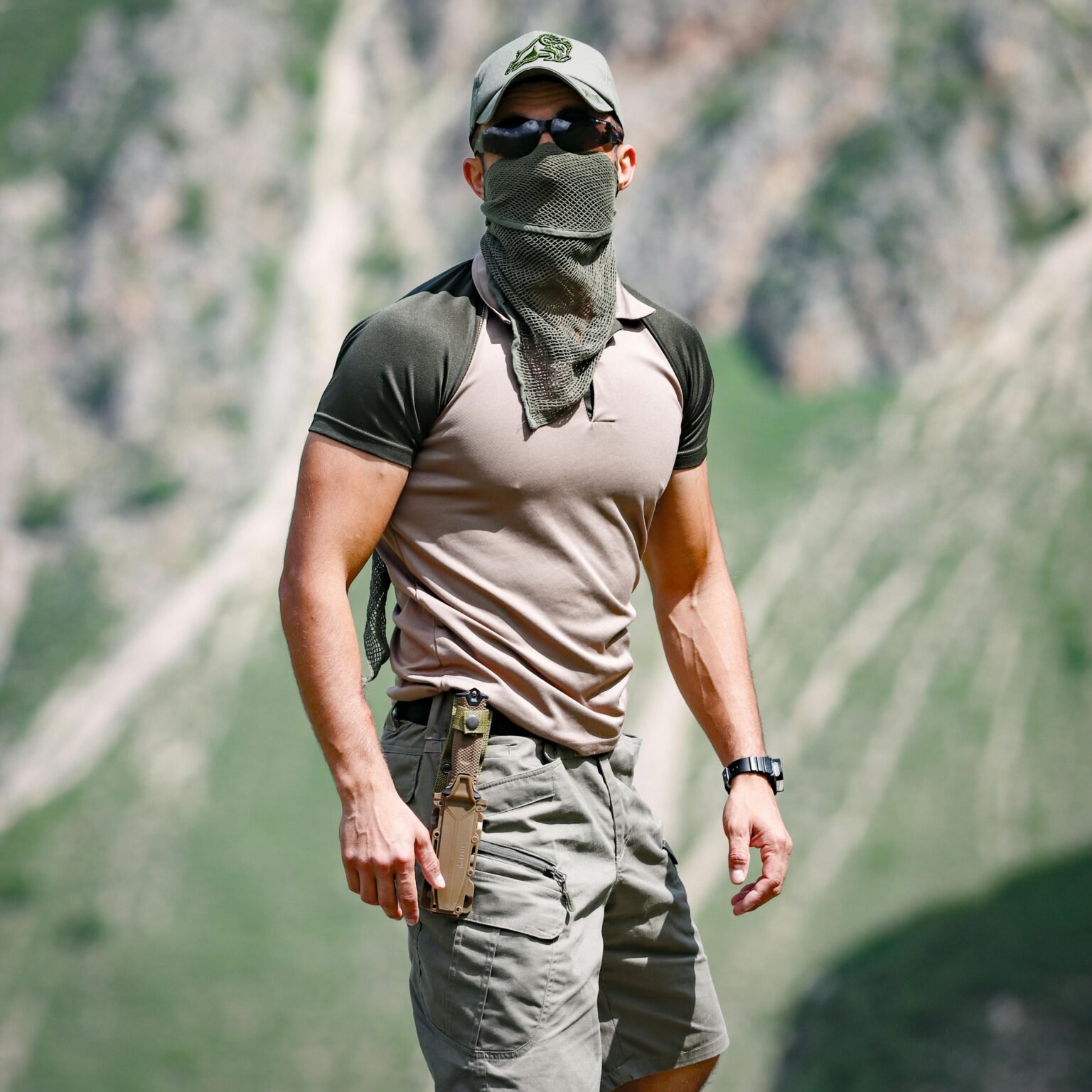 How To Wear An Army Combat Shirt?